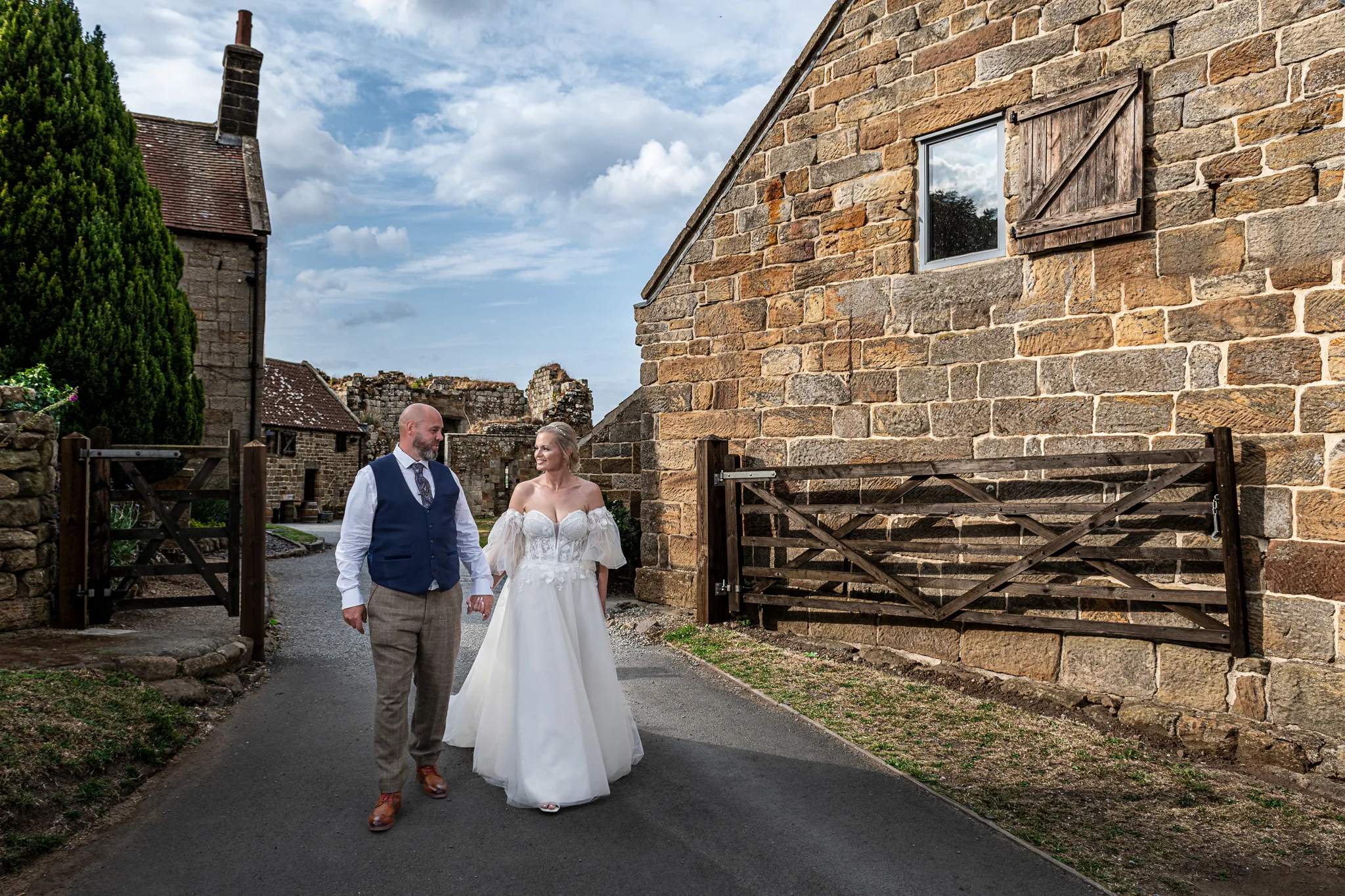 Danby Castle Barn Wedding Photographer | Darren Cartledge